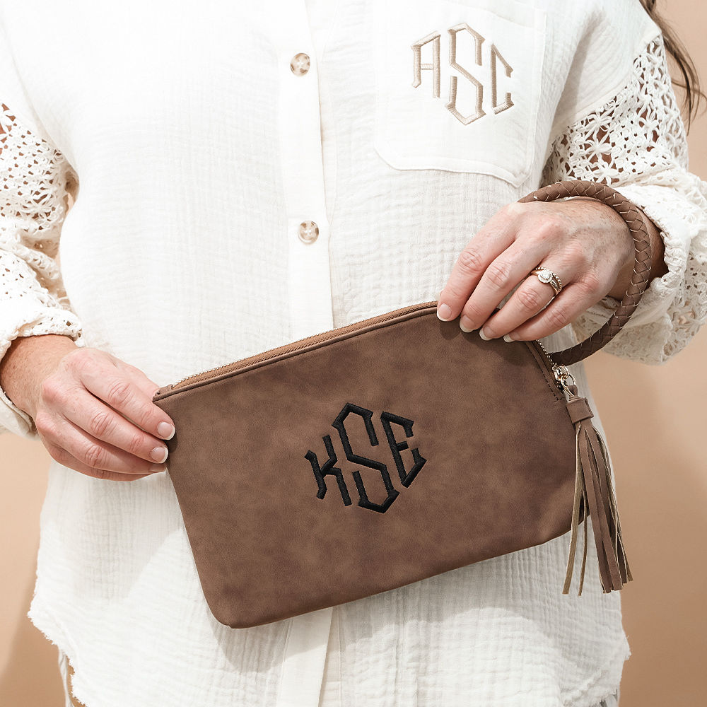Personalized Wristlet Clutch | Marleylilly