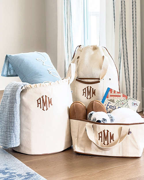 Custom & Personalized Housewarming Gifts