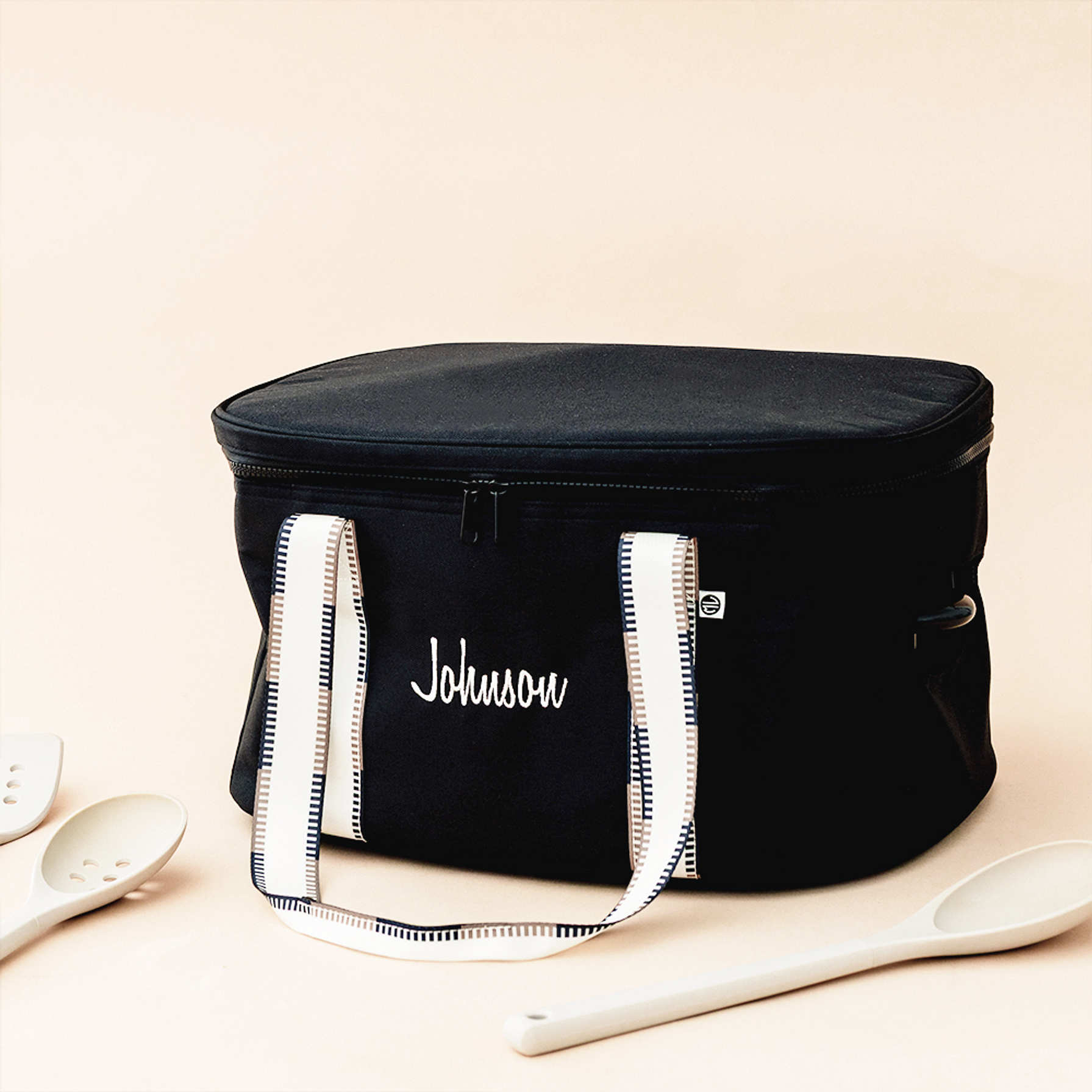 Personalized Monogrammed Crockpot Carrier | Marleylilly