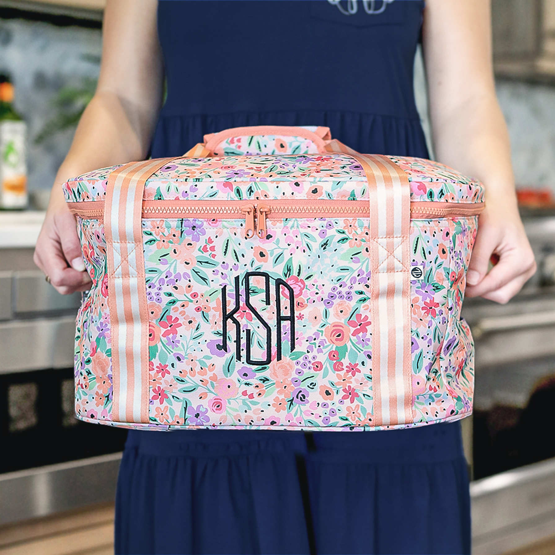 Personalized Monogrammed Crockpot Carrier | Marleylilly