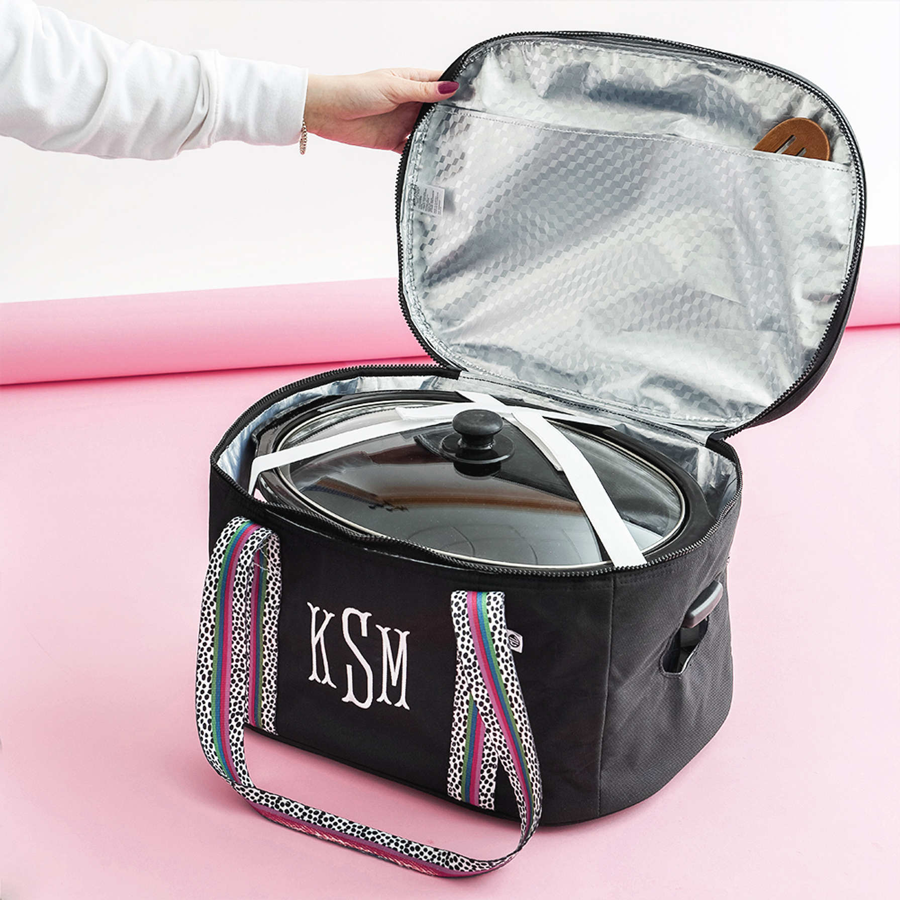 Personalized Monogrammed Crockpot Carrier | Marleylilly