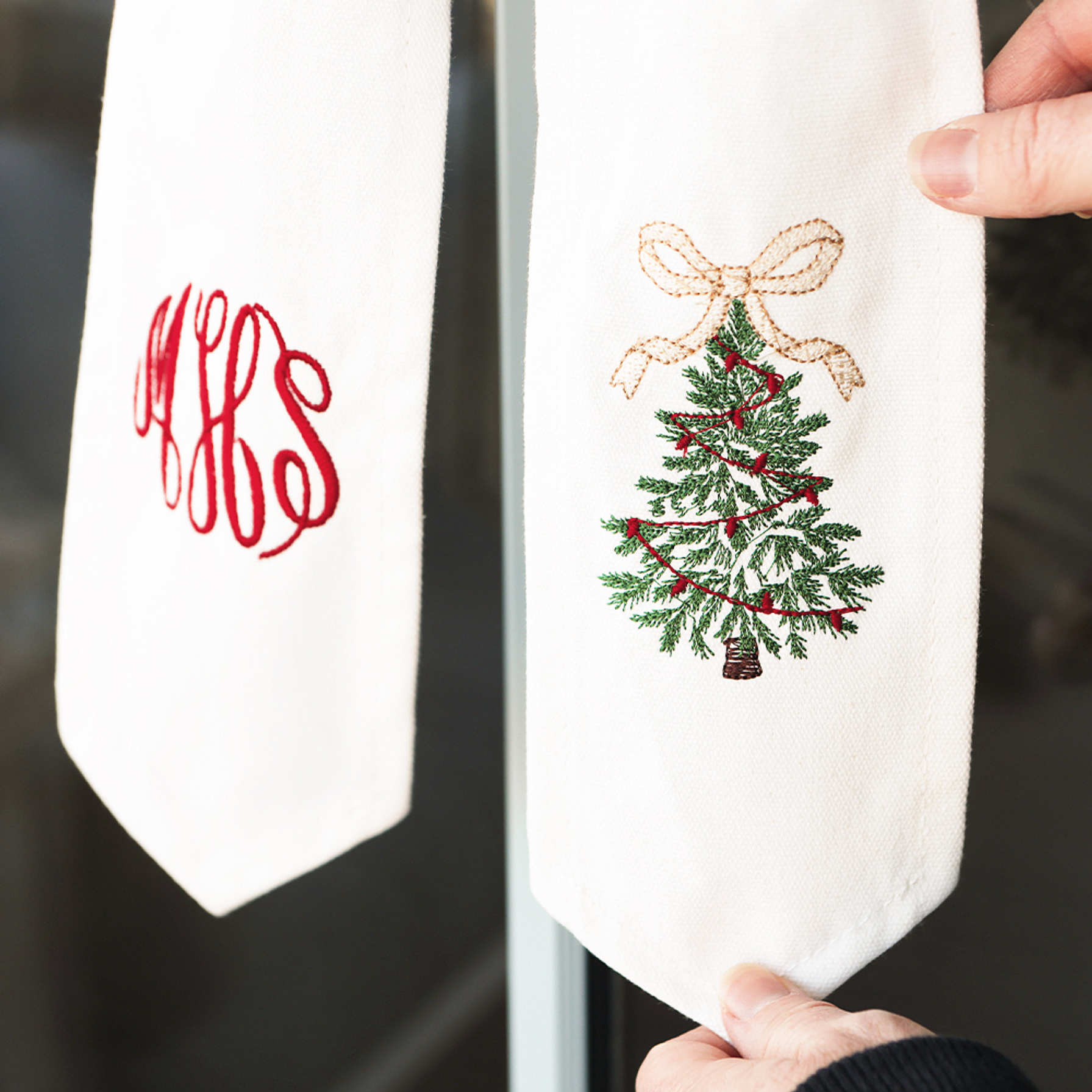 Monogrammed Christmas Tree Wreath Sash | Marleylilly