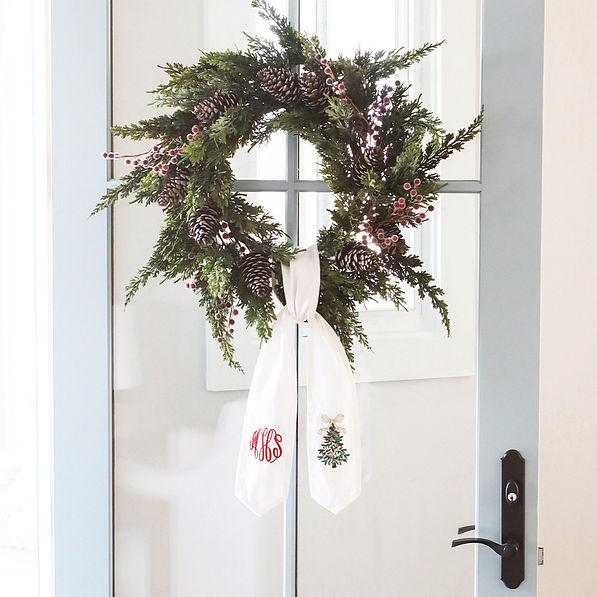 Monogrammed Christmas Tree Wreath Sash | Marleylilly