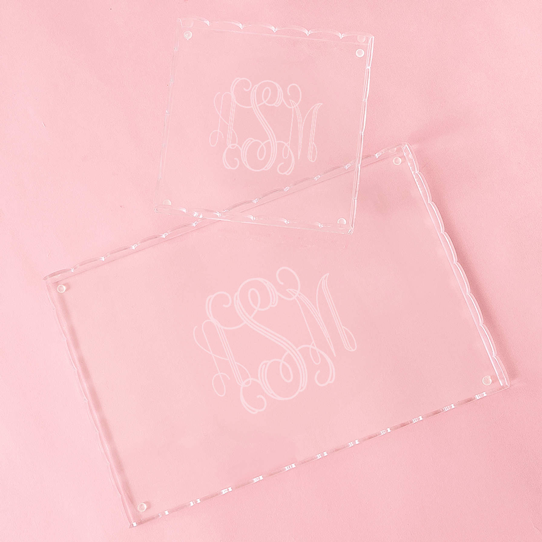 Monogrammed Scallop Acrylic Valet Tray | Marleylilly