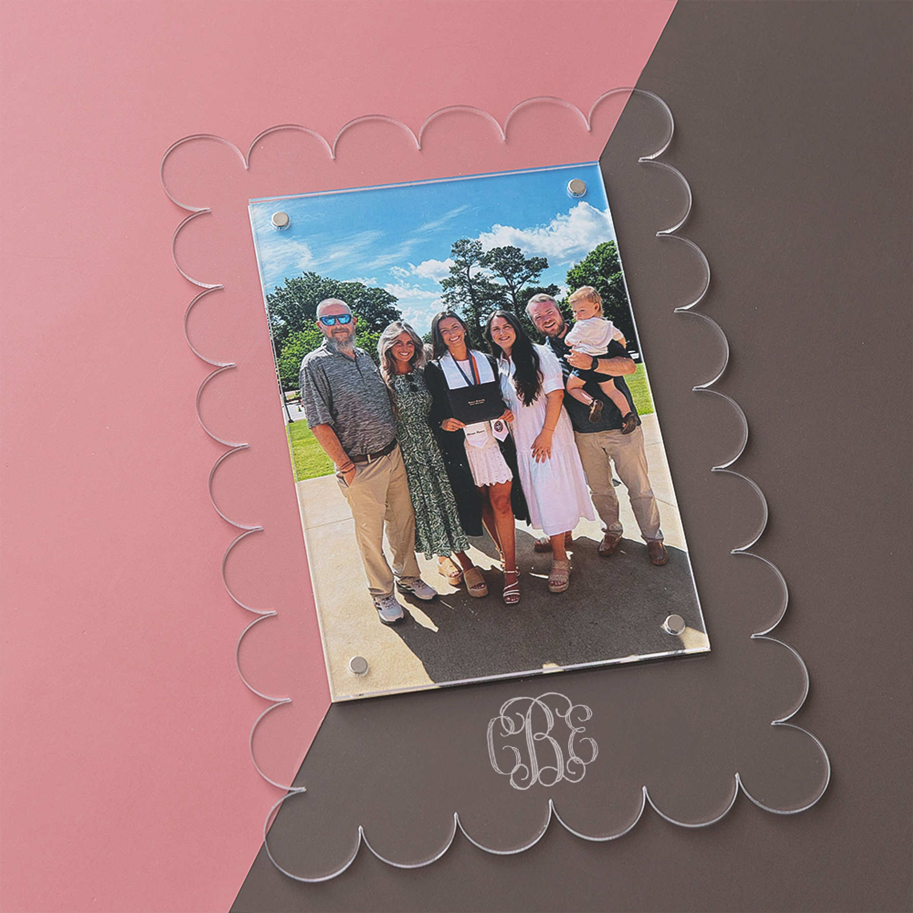 Personalized Scalloped Picture Frame | Marleylilly