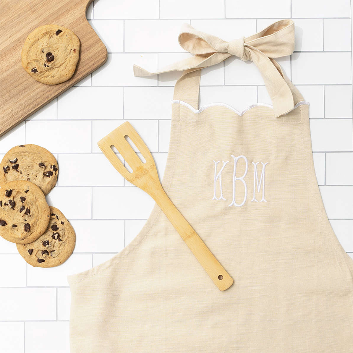 Personalized Scalloped Apron | Marleylilly
