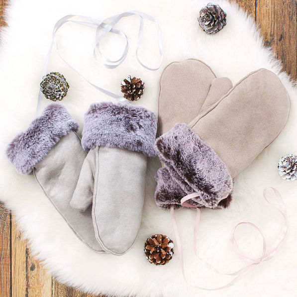 Faux Fur Trimmed Mittens - Mareleylilly