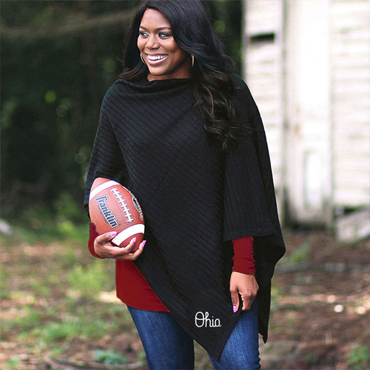 Ladies NCAA Ohio State Buckeyes Poncho in Black