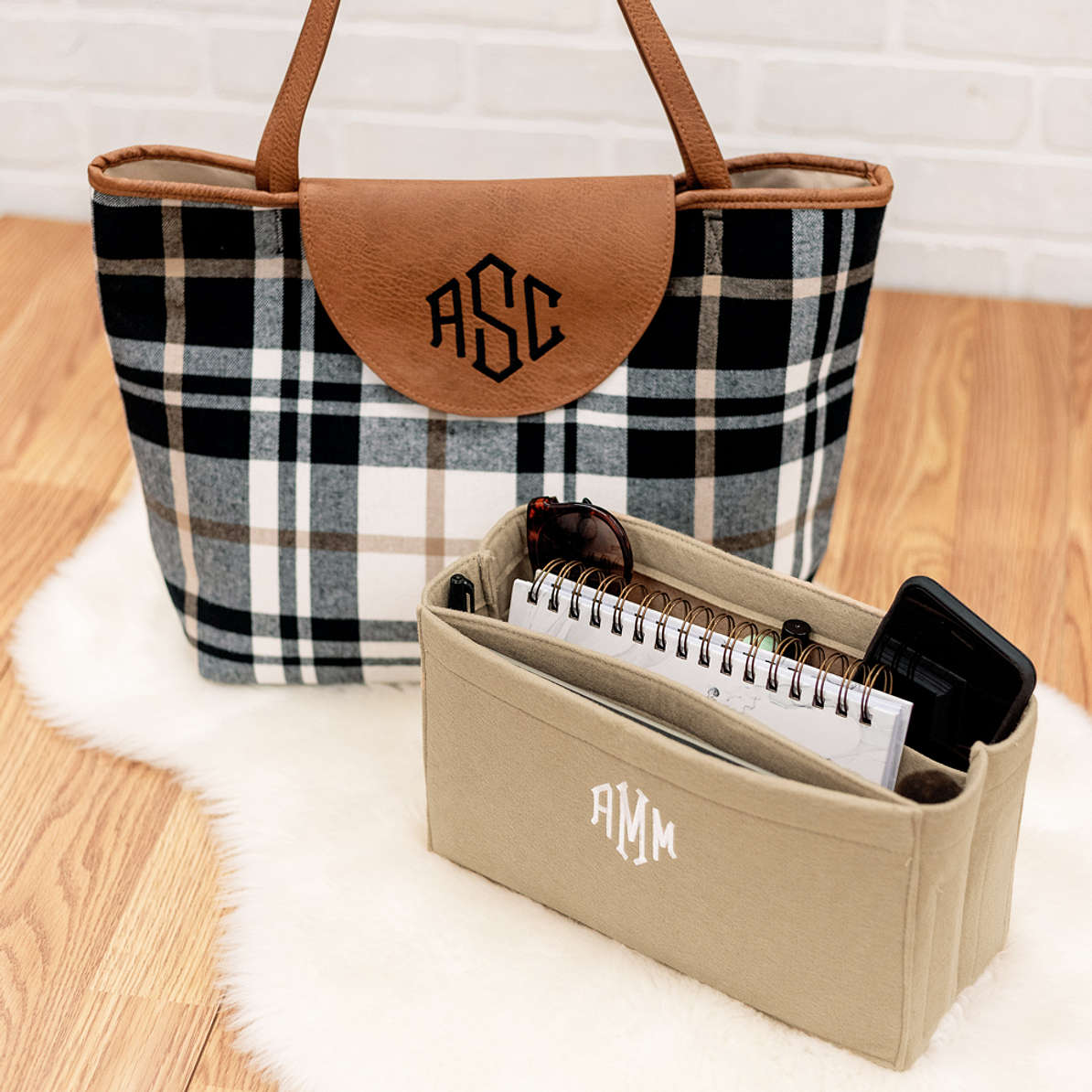 Monogrammed Felt Tote Bag Organizer - Marleylilly