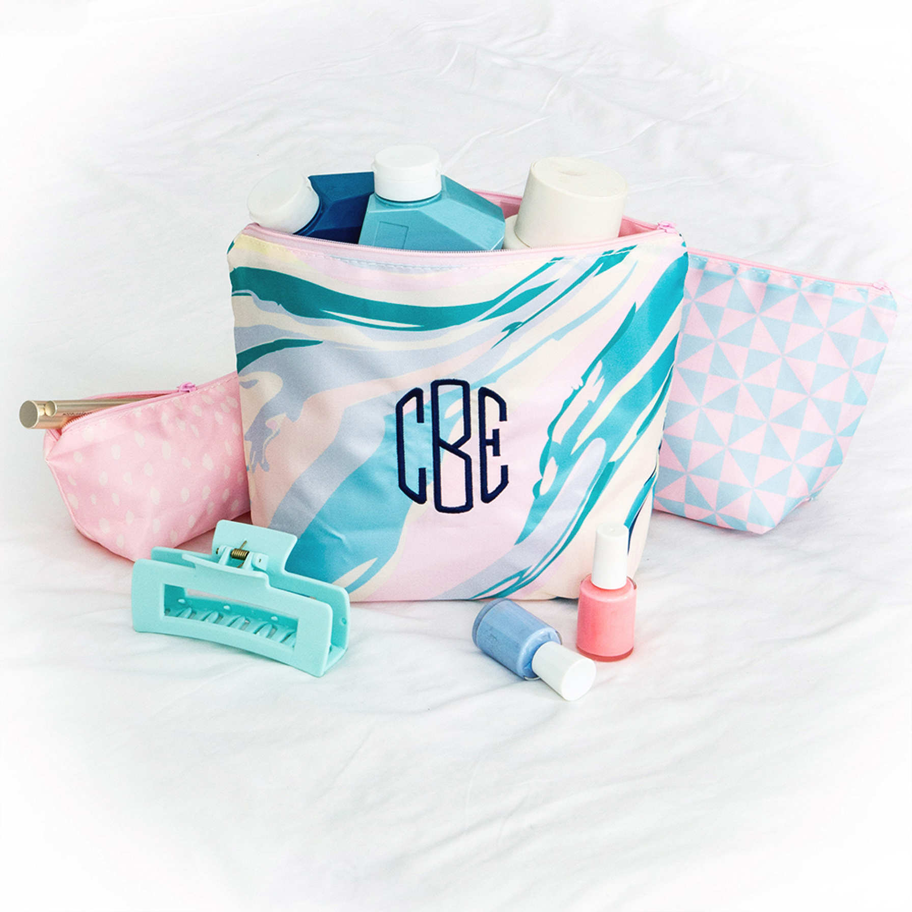 Monogrammed Packable Custom Makeup Bags | Marleylilly